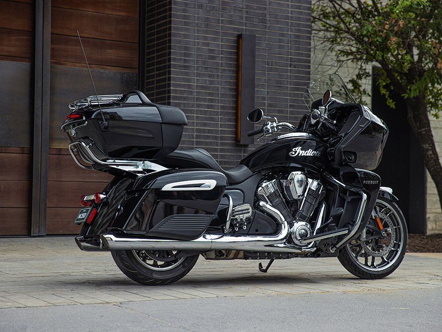 2022 Indian Pursuit First Look | Motorcycle Cruiser