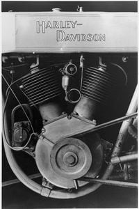 Timeline Of Harley-Davidson History | Motorcycle Cruiser
