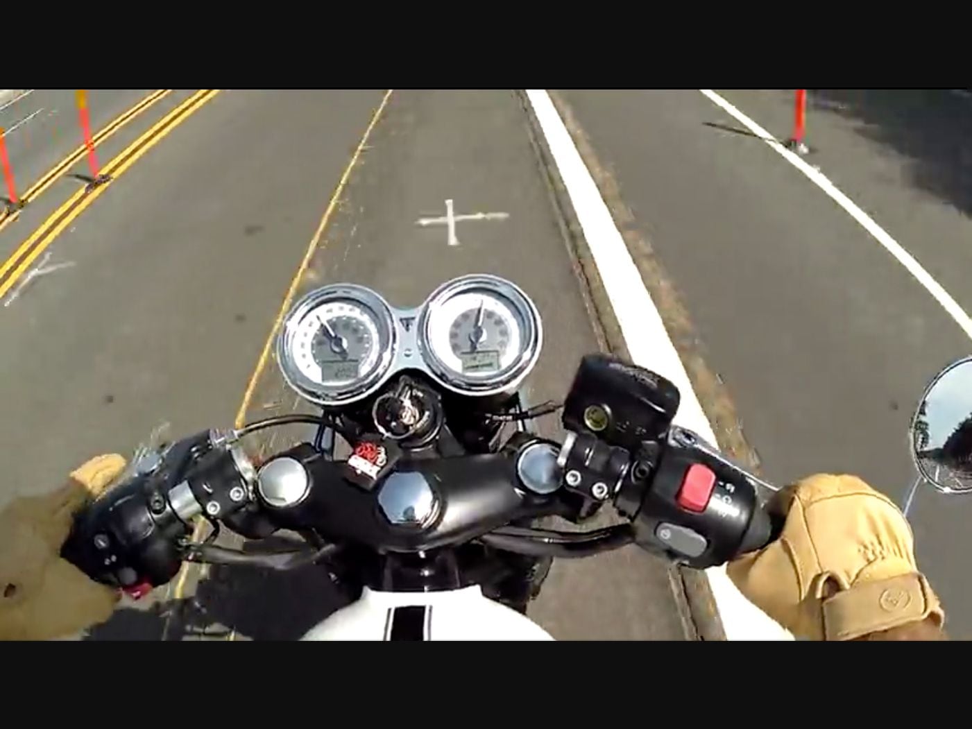 From the Cockpit: 2017 Triumph Thruxton | Motorcycle Cruiser