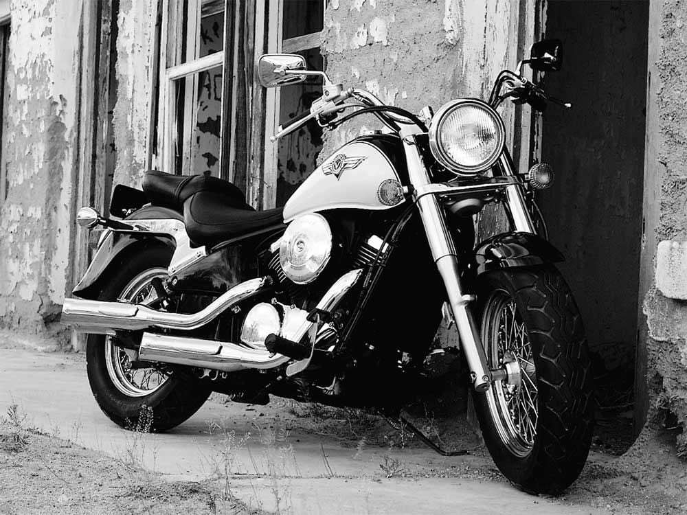 Three Kawasaki Middleweights from a Retro Cruiser Comparison Get A ...