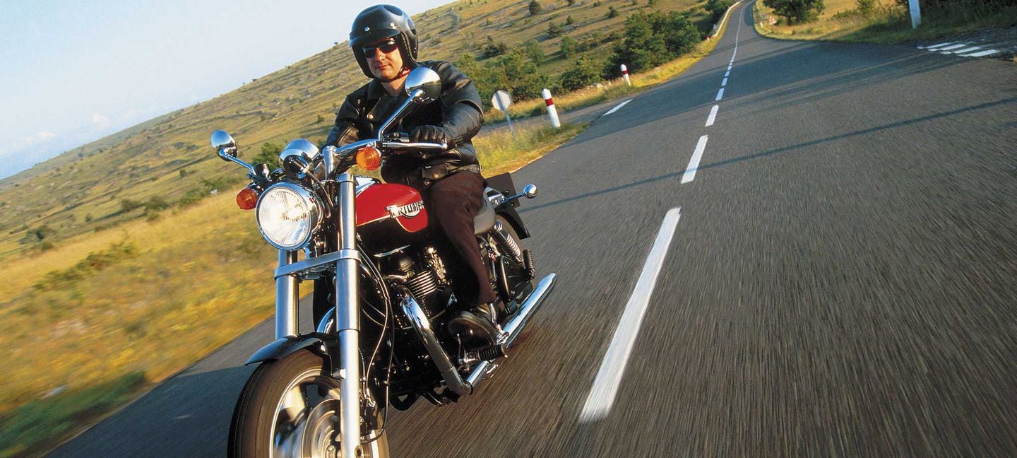 First Ride Review Of The 2003 Triumph Speedmaster | Motorcycle Cruiser