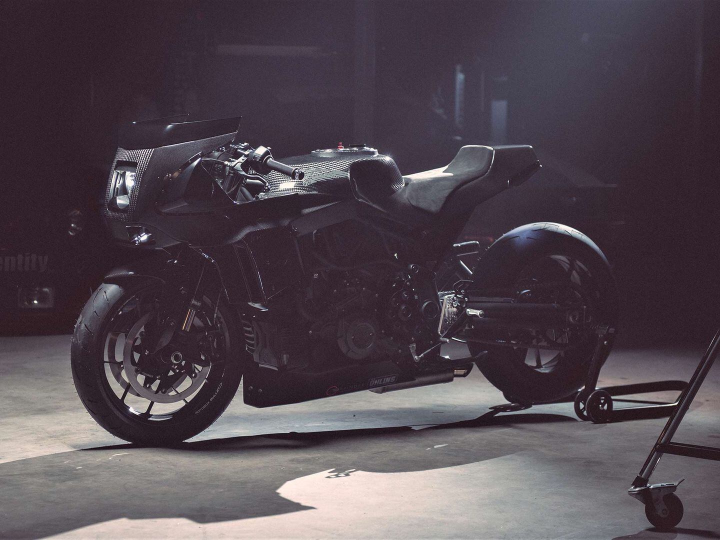 Indian FTR “Black Swan” Custom | Motorcycle Cruiser